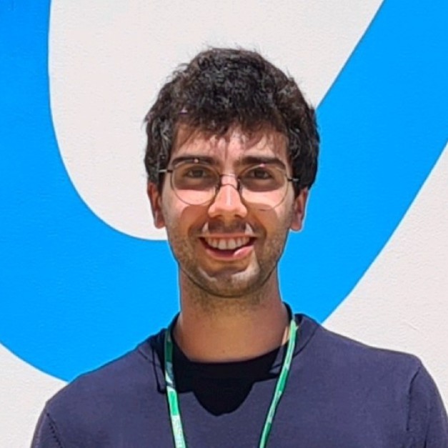 About - Antônio Carlos